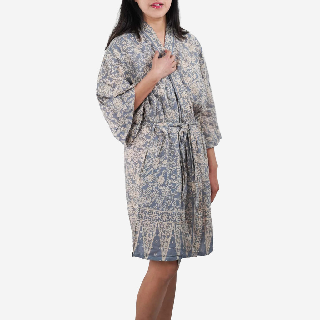 Hand Dyed Batik Robe Kimono | Gray & Silver Petals – Une Pick